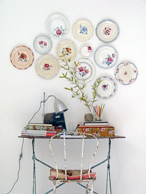 25 Wonderful Walls of Plates DIY Projects - The Cottage Market