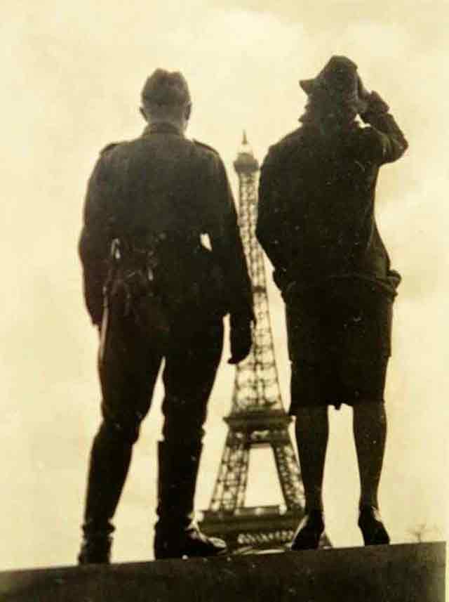 World War II in Pictures: Collaborator Girls