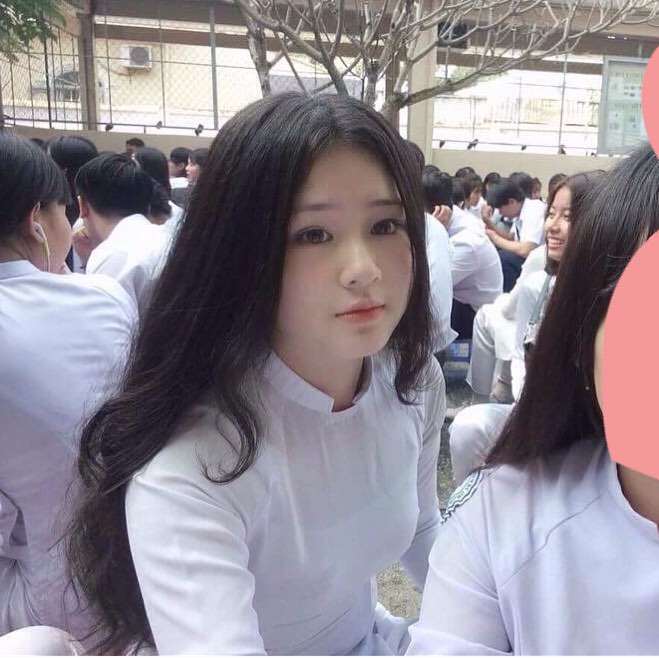 Josie Nguyễn Hân - A girl should be like a butterfly,pretty to see but ...