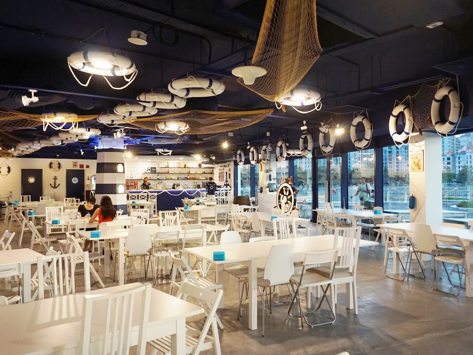 PinkyPiggu: Crab In Da Bag Opens New Branch At Singapore Sports Hub!