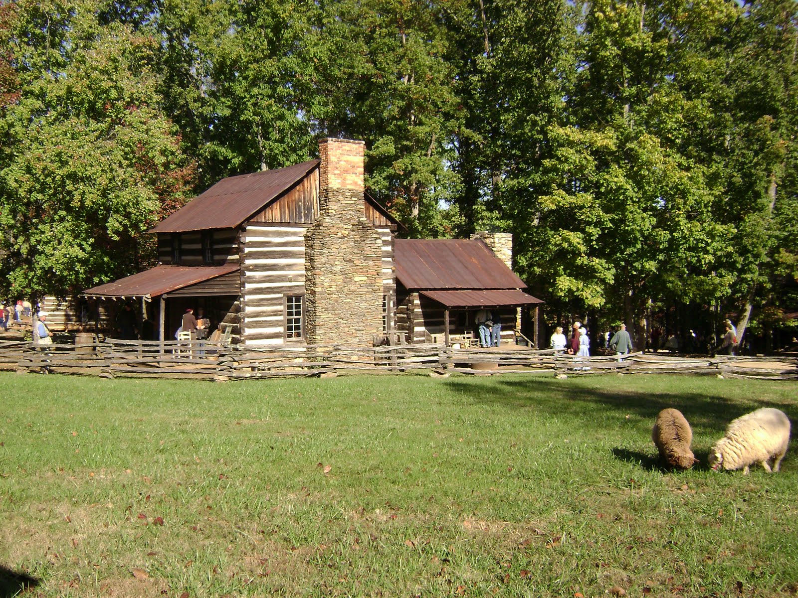 THE CABIN IN THE WOODS: HART SQUARE