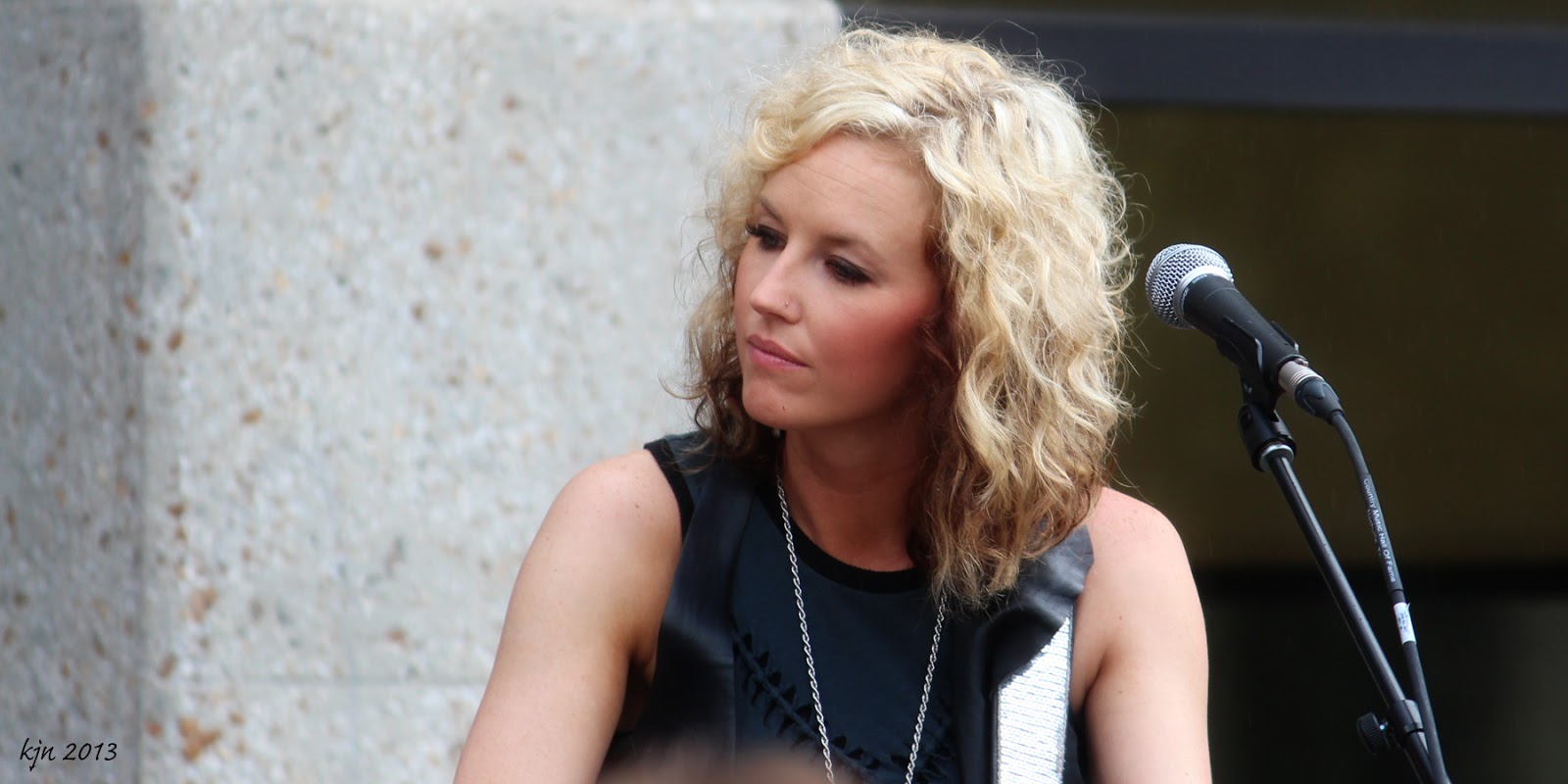 The Outskirts of Suburbia: Kristen Kelly Live from the Museum Store