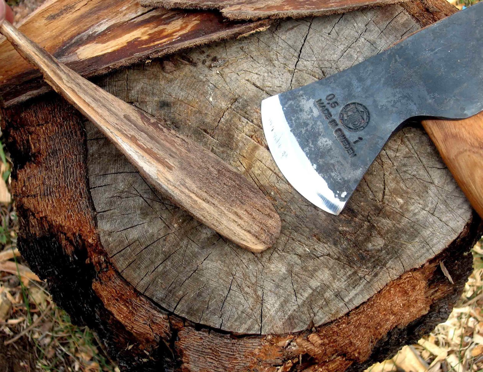 Rocky Mountain Bushcraft: Hultafors Classic Hunting Axe and Mini ...