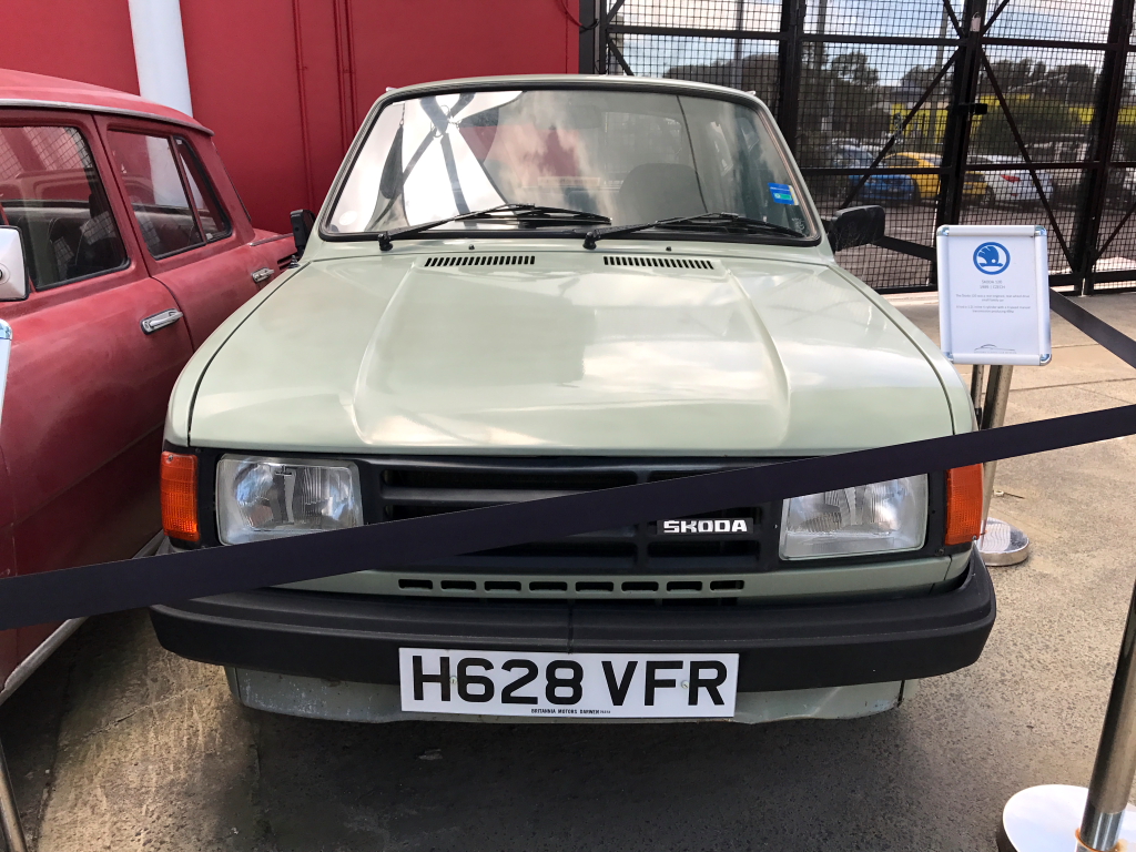 80sHERO: Czech it out! The 1989 Škoda Estelle Two 120L...