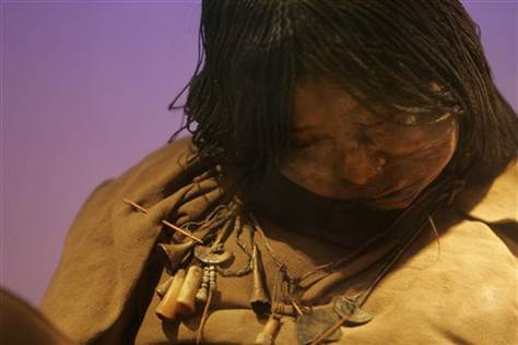 Scientists examine a 15-year-old girl who lived in the Inca Empire ...