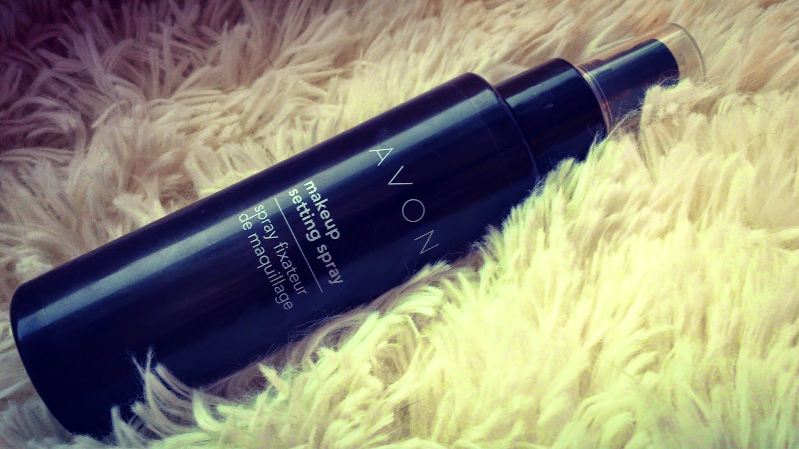 EEVA naistekas - Review: Avon makeup setting spray