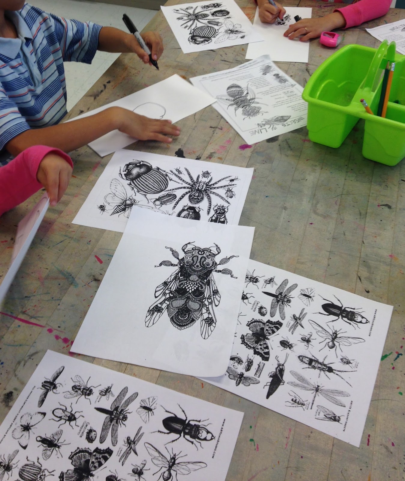 Art Room Blog: 1st Grade-Bug On a Rug- Symmetrical Balance...