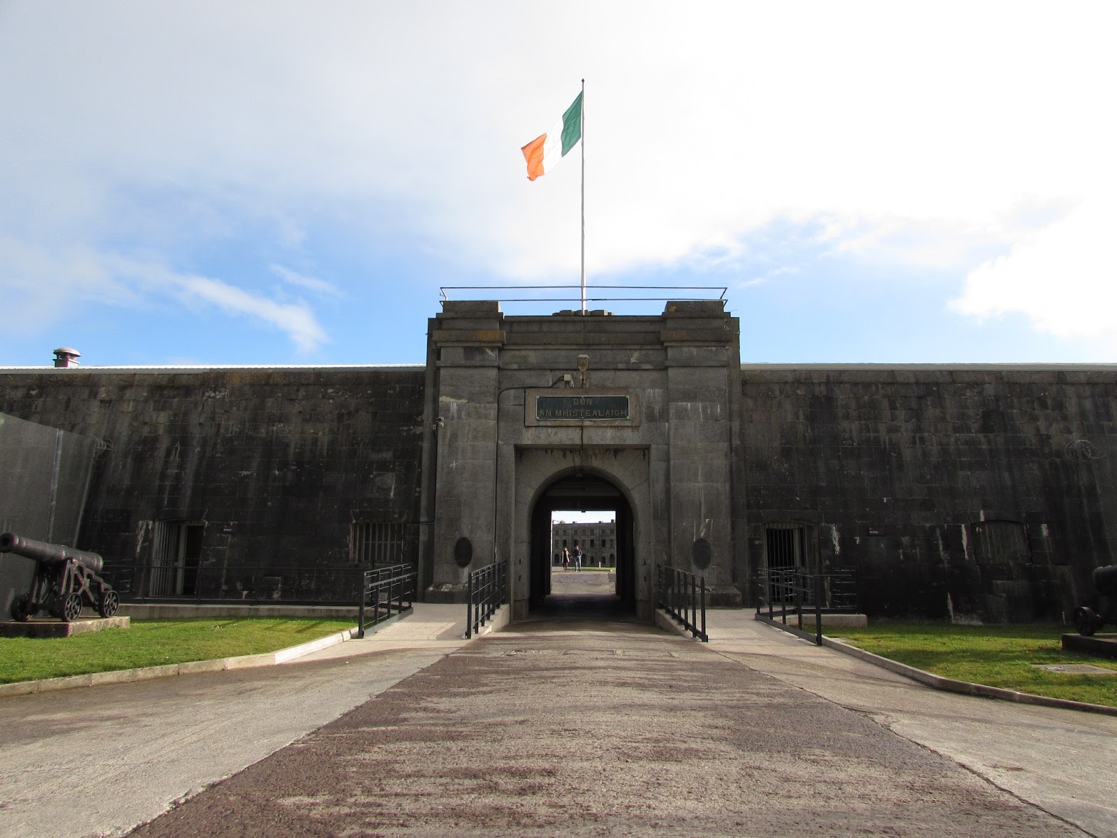 CherrySue, Doin' the Do: Spike Island Wins Europe's Leading Tourist ...