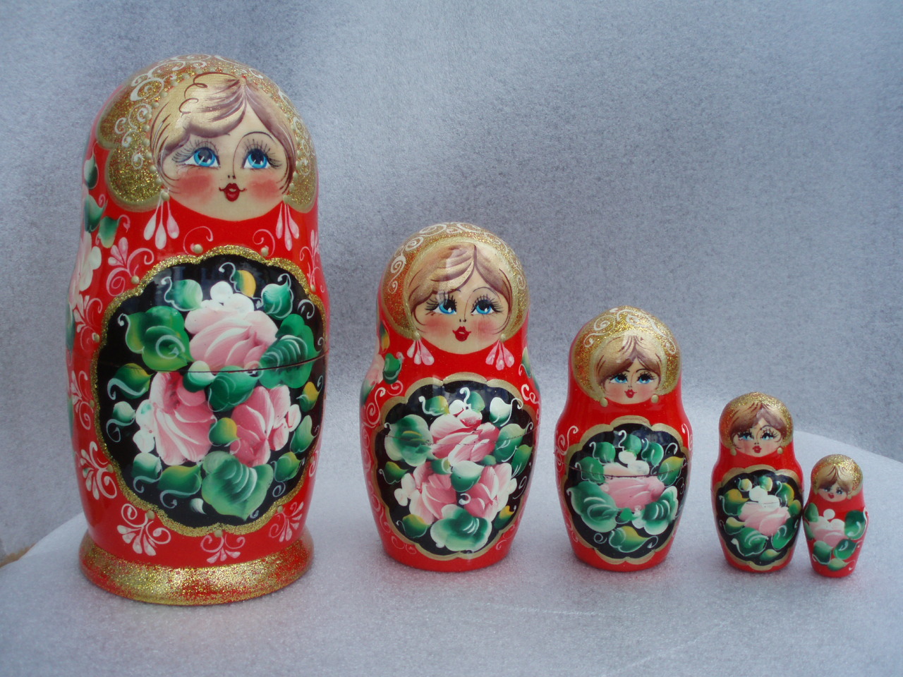 Creația: singurul surâs al tragediei noastre.Nietsche: Celebra papusa ...