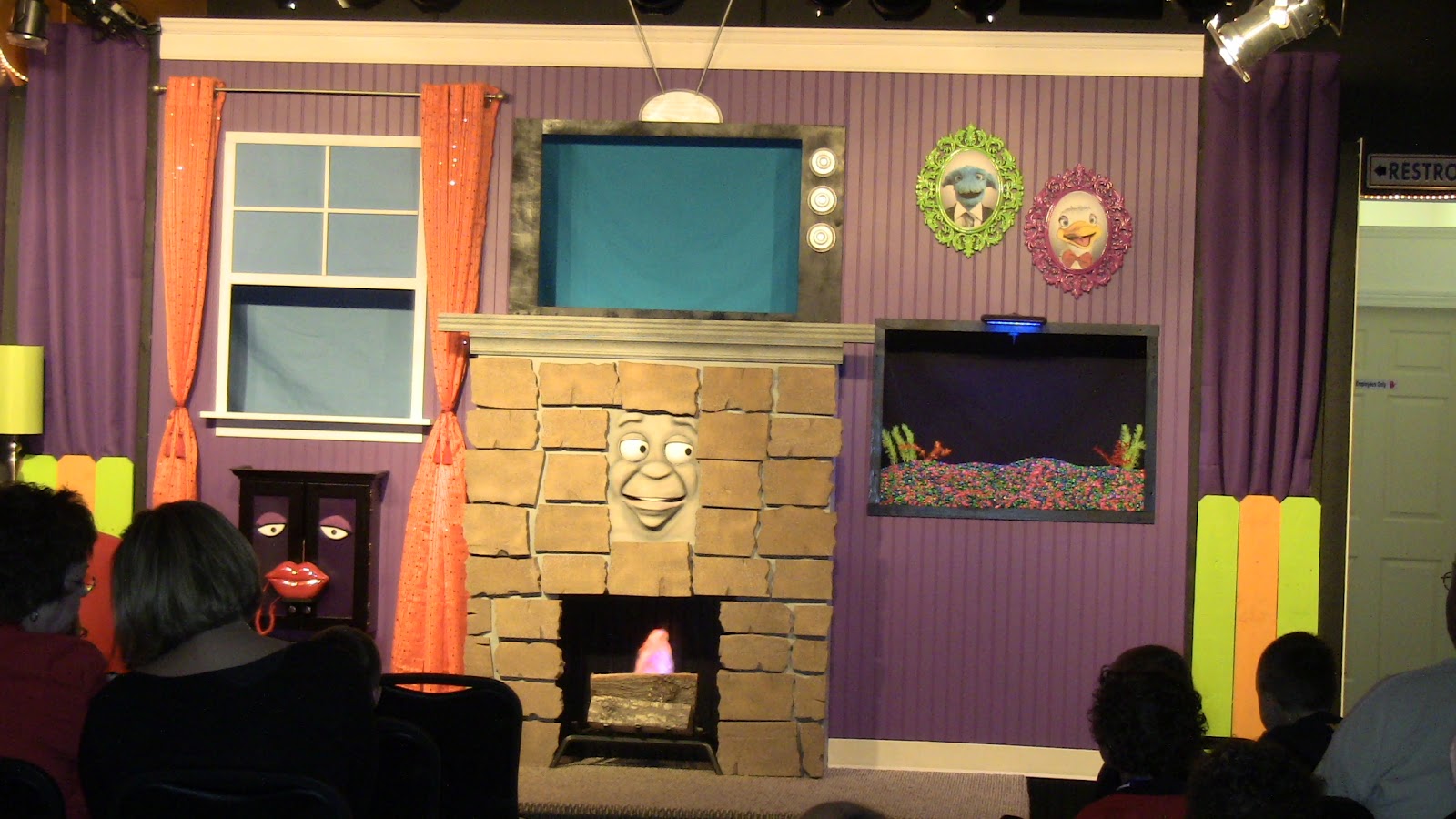 SASSAFRASS JUNCTION PUPPET THEATER