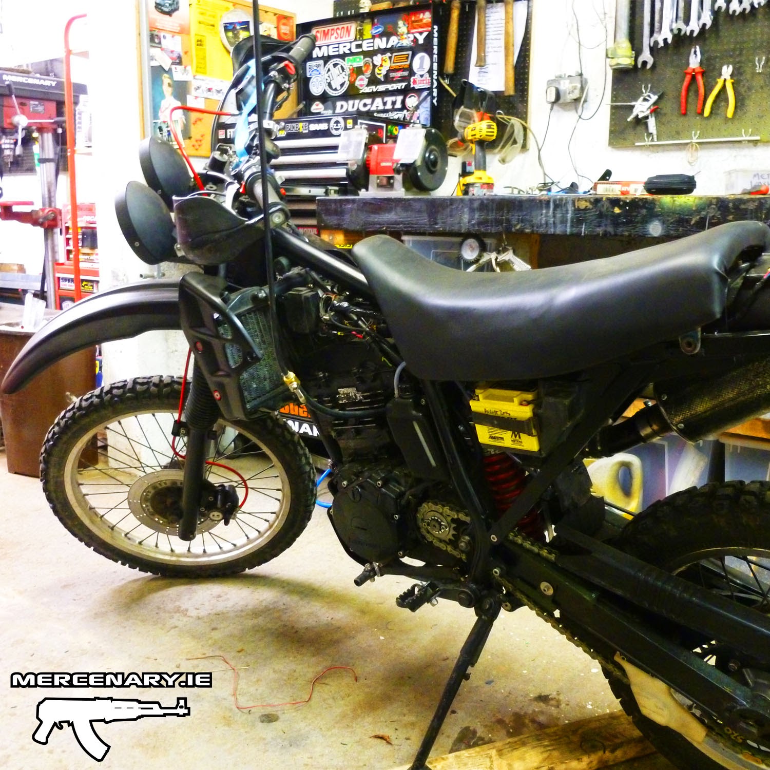 Mercenary Garage : Project Stealth KLR