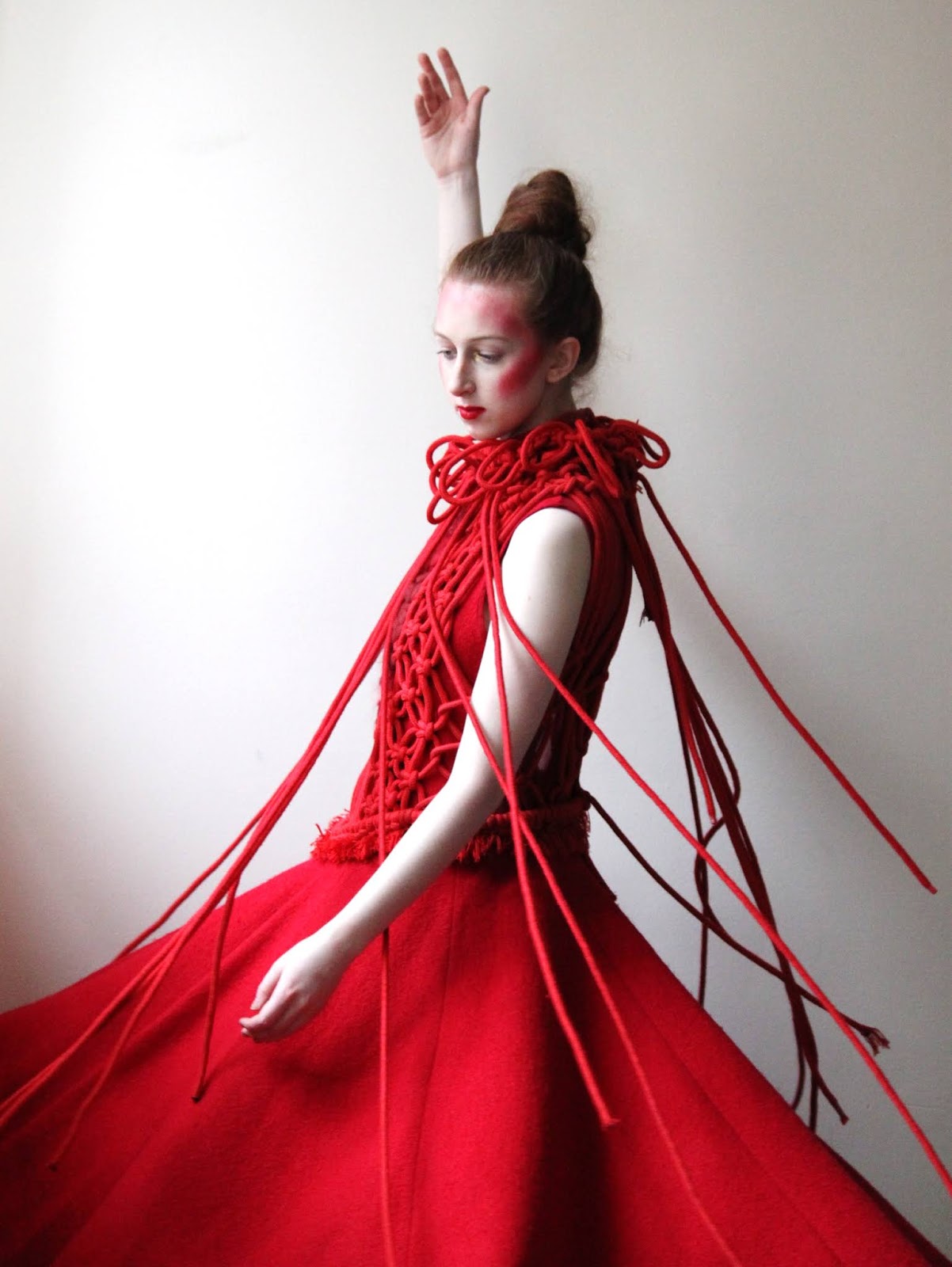 Thread, Fashion and Costume: May 2018