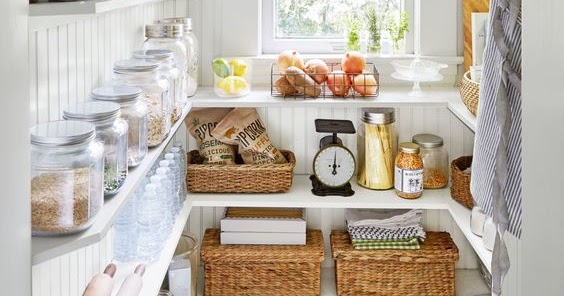 Refreshing Walk In Pantry With Window Design Ideas / Home Decor & Weddings