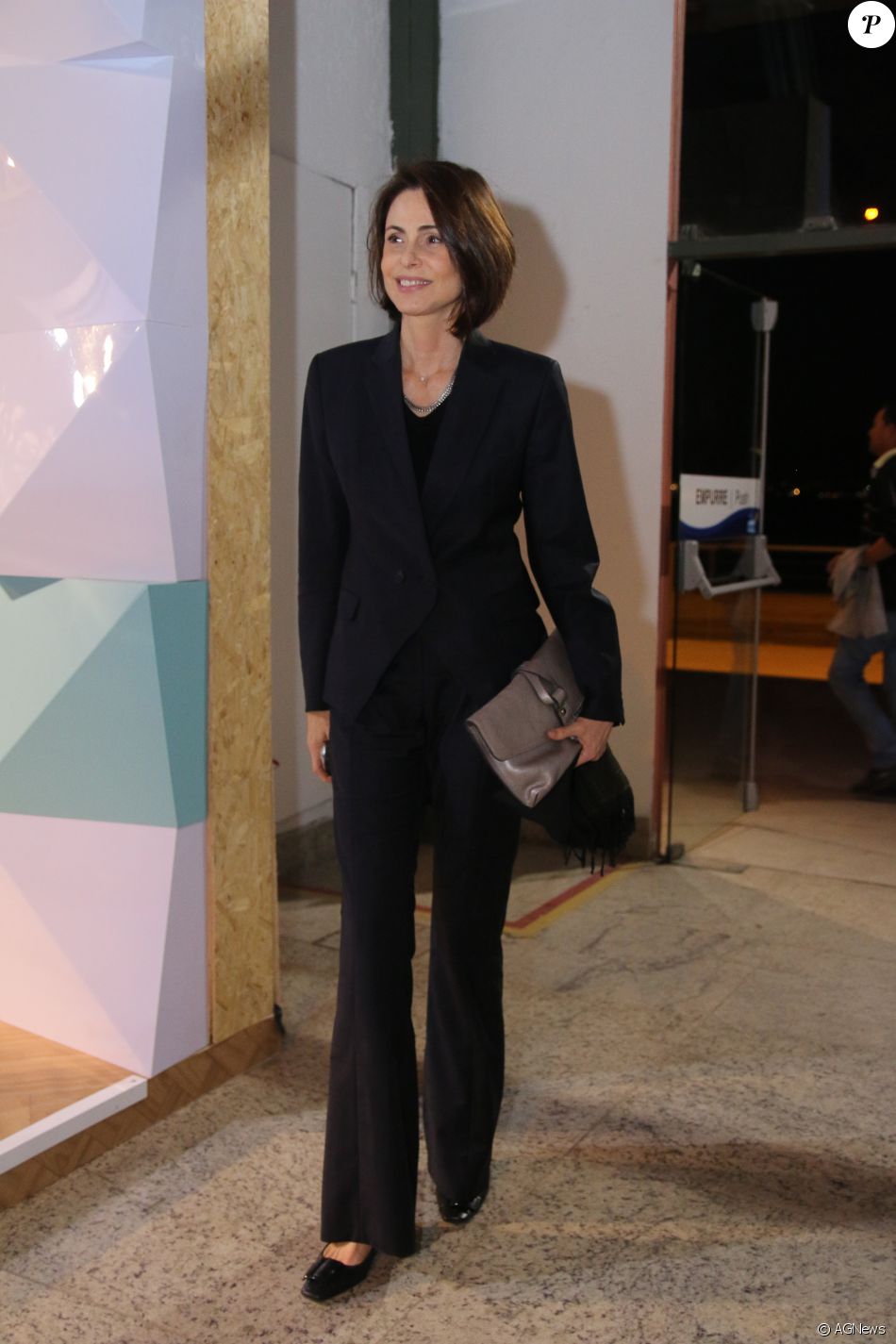 Atriz brasileira Sílvia Pfeifer está de regresso a Portugal para gravar ...