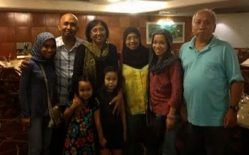 Gambar cantik Faizah Khan, isteri Kapten Zaharie