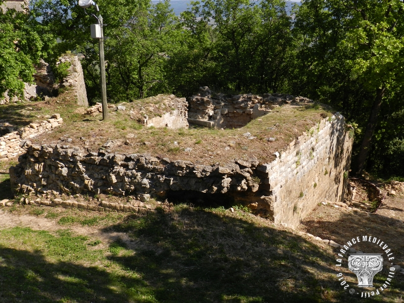 LA FRANCE MEDIEVALE: SABRAN (30) - Château-fort