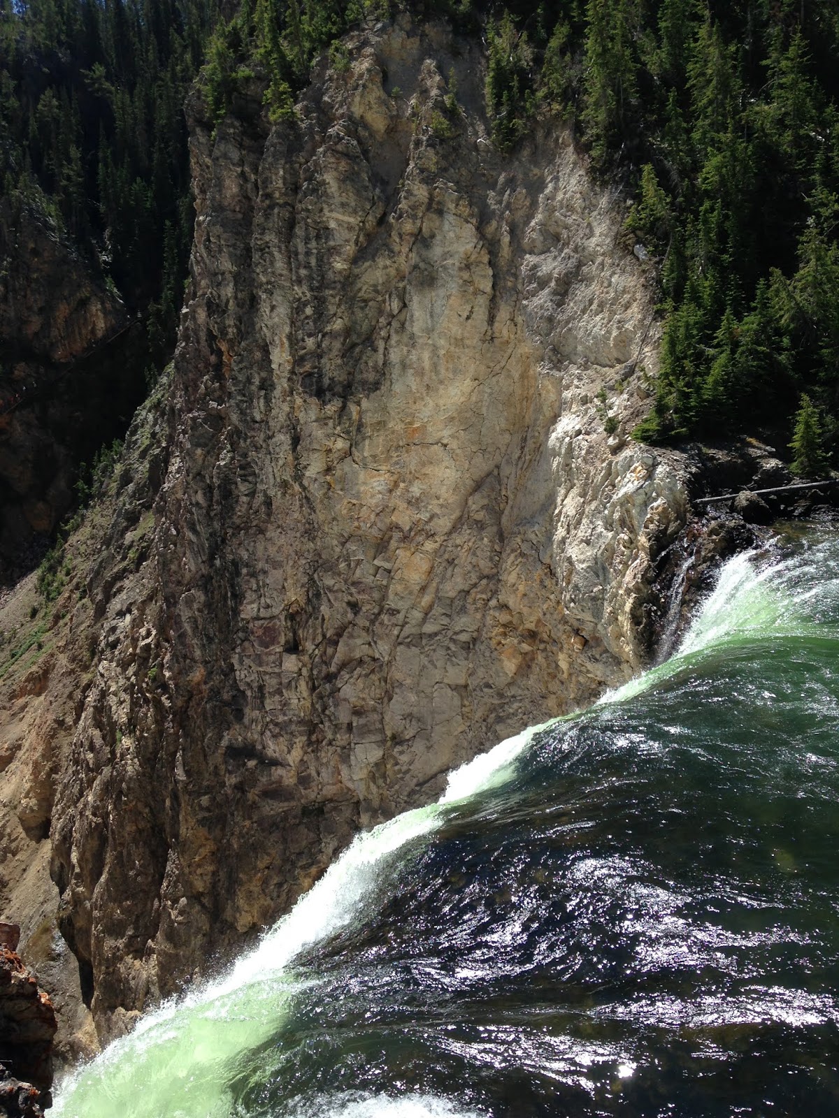 Grand Loop Road of Yellowstone National Park