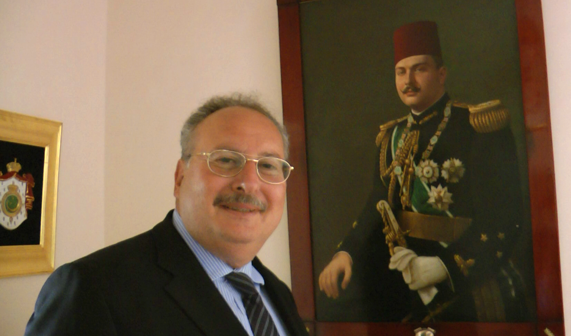 Royalty & Pomp: 04/10/14