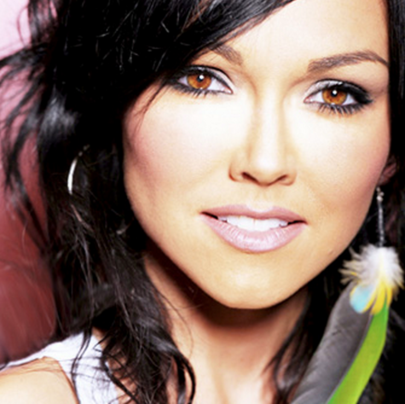 kandeej.com: The Perfect Recipe For Blondes and Hosting With Inspiration