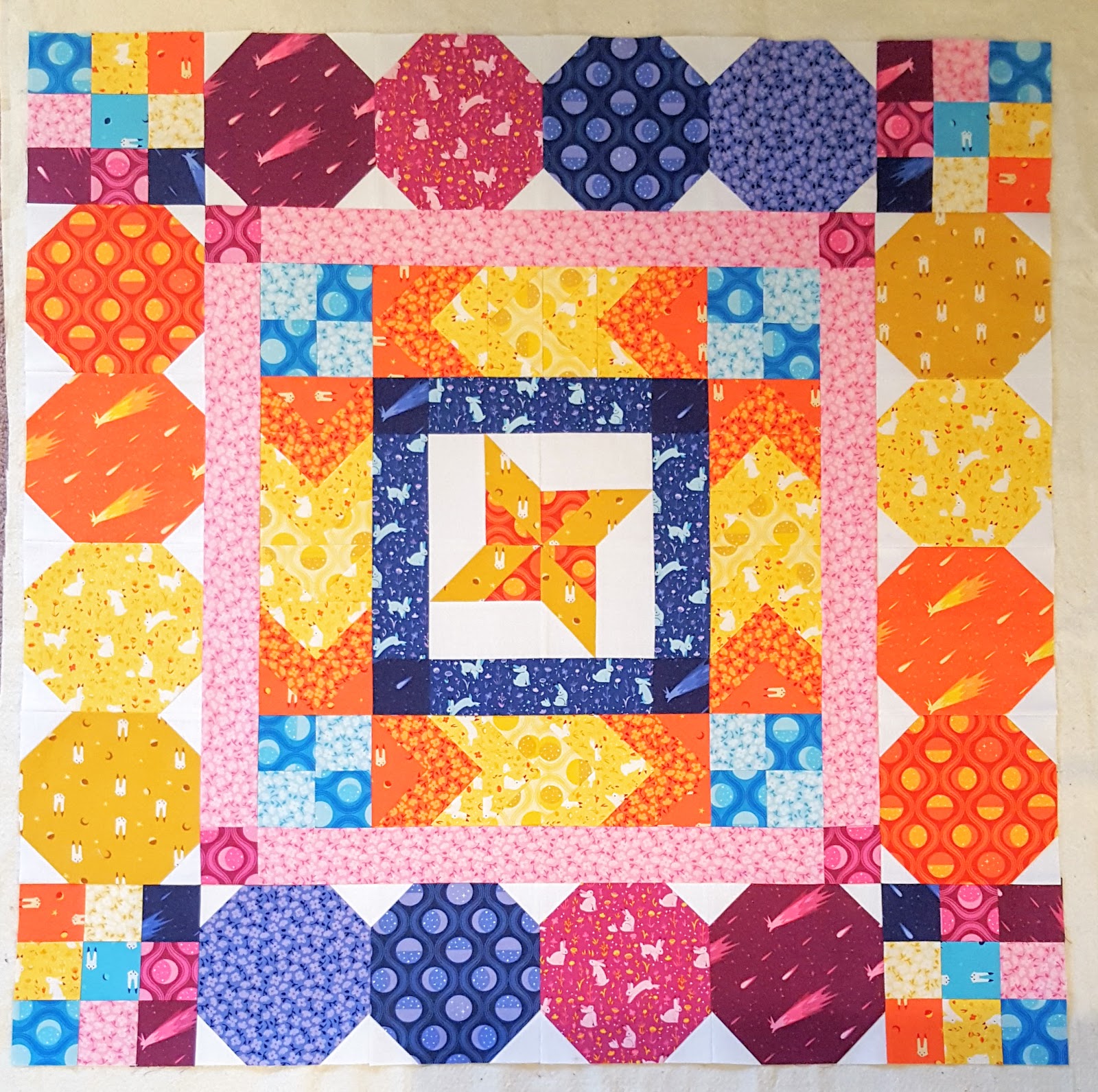 Fabric Mutt: Planetary Mini Medallion Quilt Tutorial (Luna Sol Blog Tour)