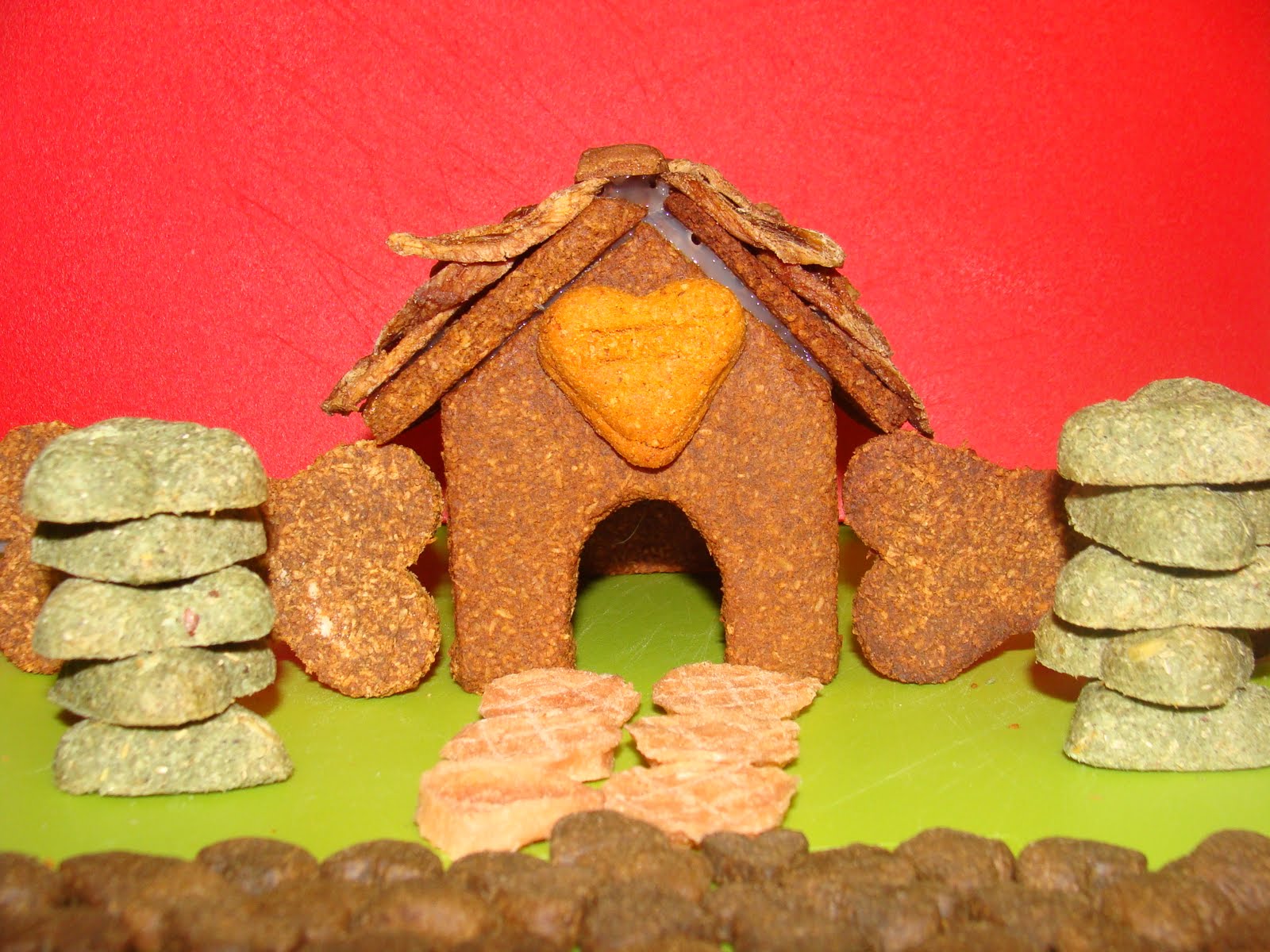 A Gingerbread House for Dogs - the DIY Pet