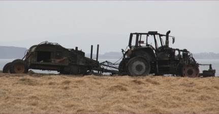 A Gurn from Nurn: Burnt out tractor at Hilton of Delnies