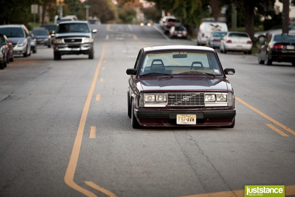 The French Autodrome: Photos : Volvo "posées" / Stanced Volvo