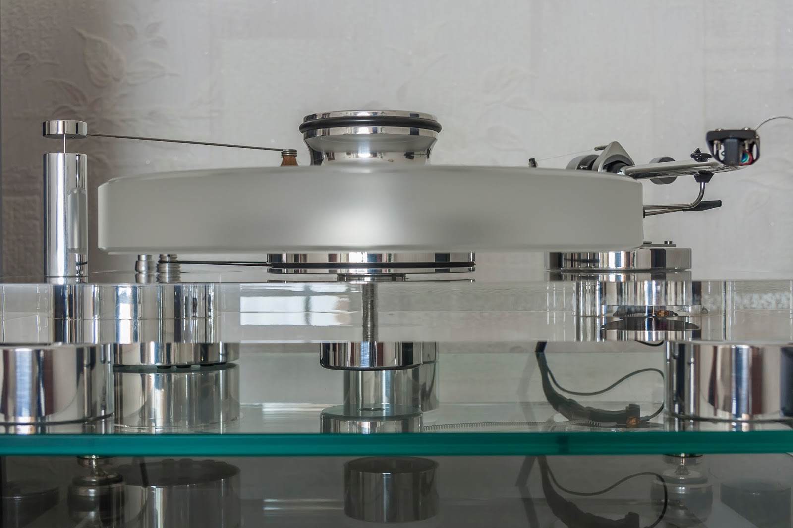 Golden Age Of Audio: Transrotor Leonardo 25-40 Turntable