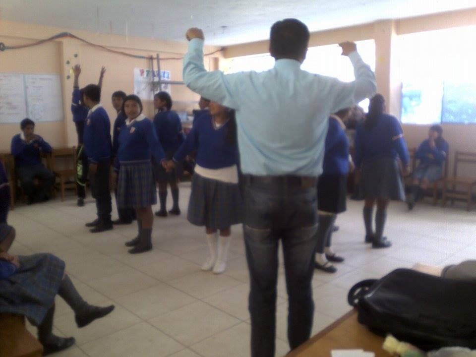 REALIZANDO TALLERES EN LA I.E. 86030 NIÑO JESUS DE PRAGA ~ Secundaria ...