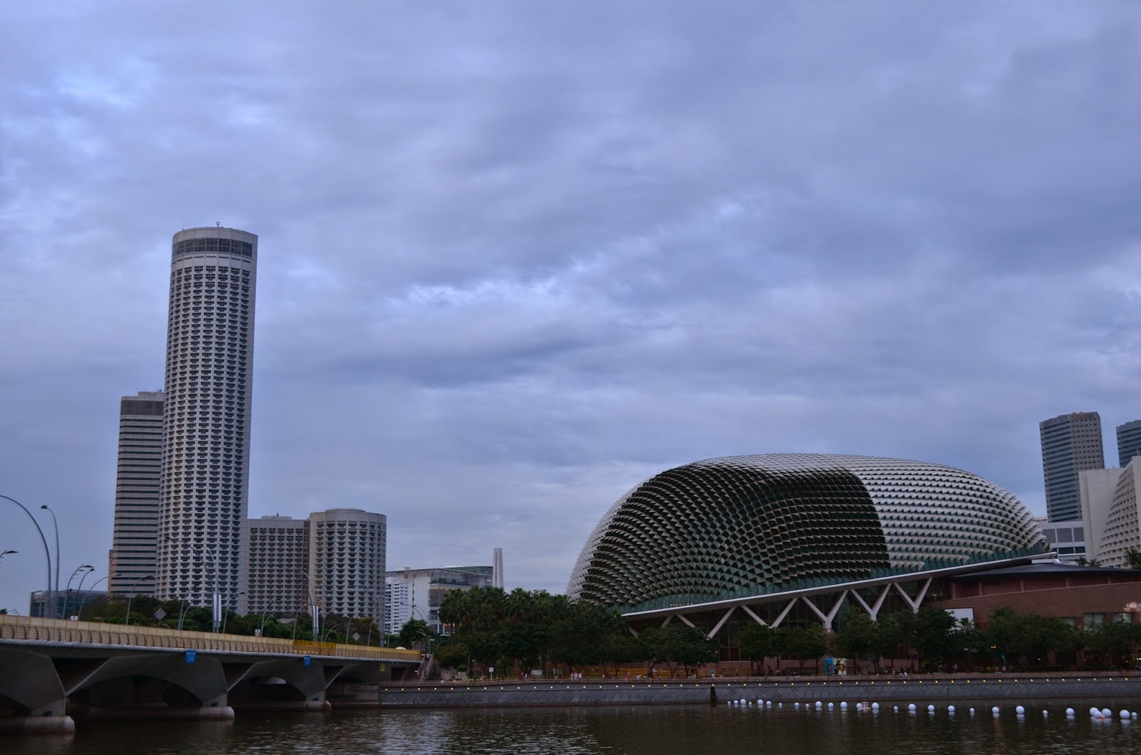 Our Journey : Singapore Esplanade Mall - Theater on the Bay