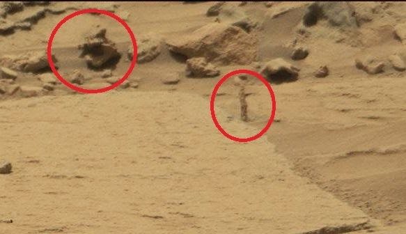 UFO mania: A Mars Landscape with a spout like structure - a periscope ...