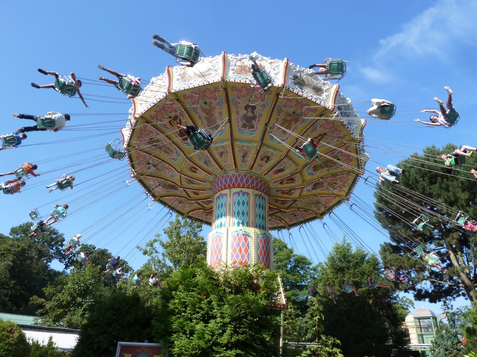 Kee Hua Chee Live!: DRIEVLIET IS THE BEST THEME PARK IN THE HAGUE AND ...