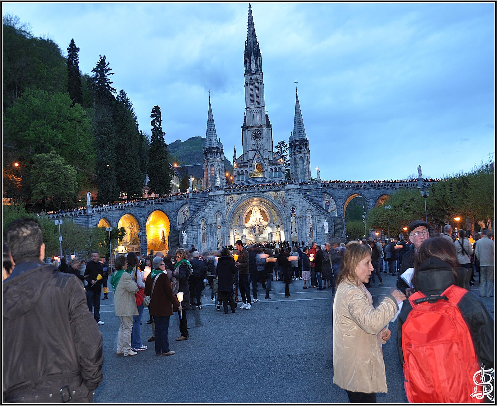 RECUERDO Y HUELLA DE UN PASADO: VISITA A NUESTRA SEÑORA DE LOURDES