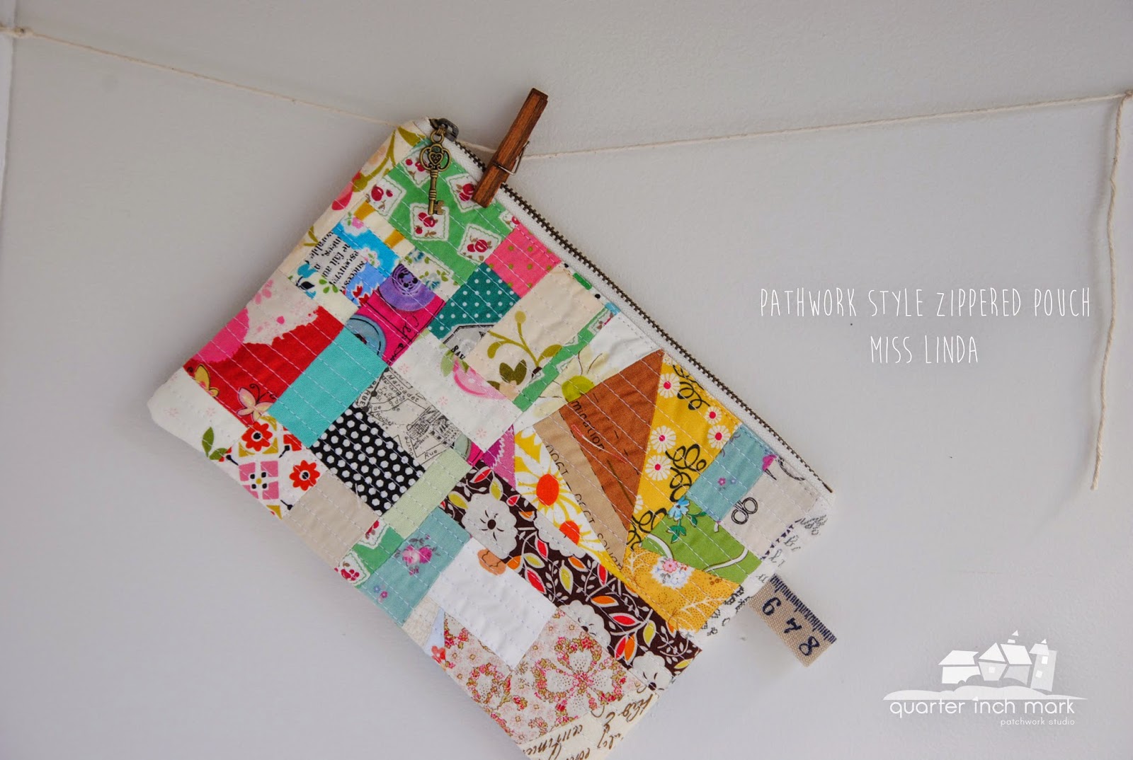 1/4" mark: Patchwork Style Zippered Pouches