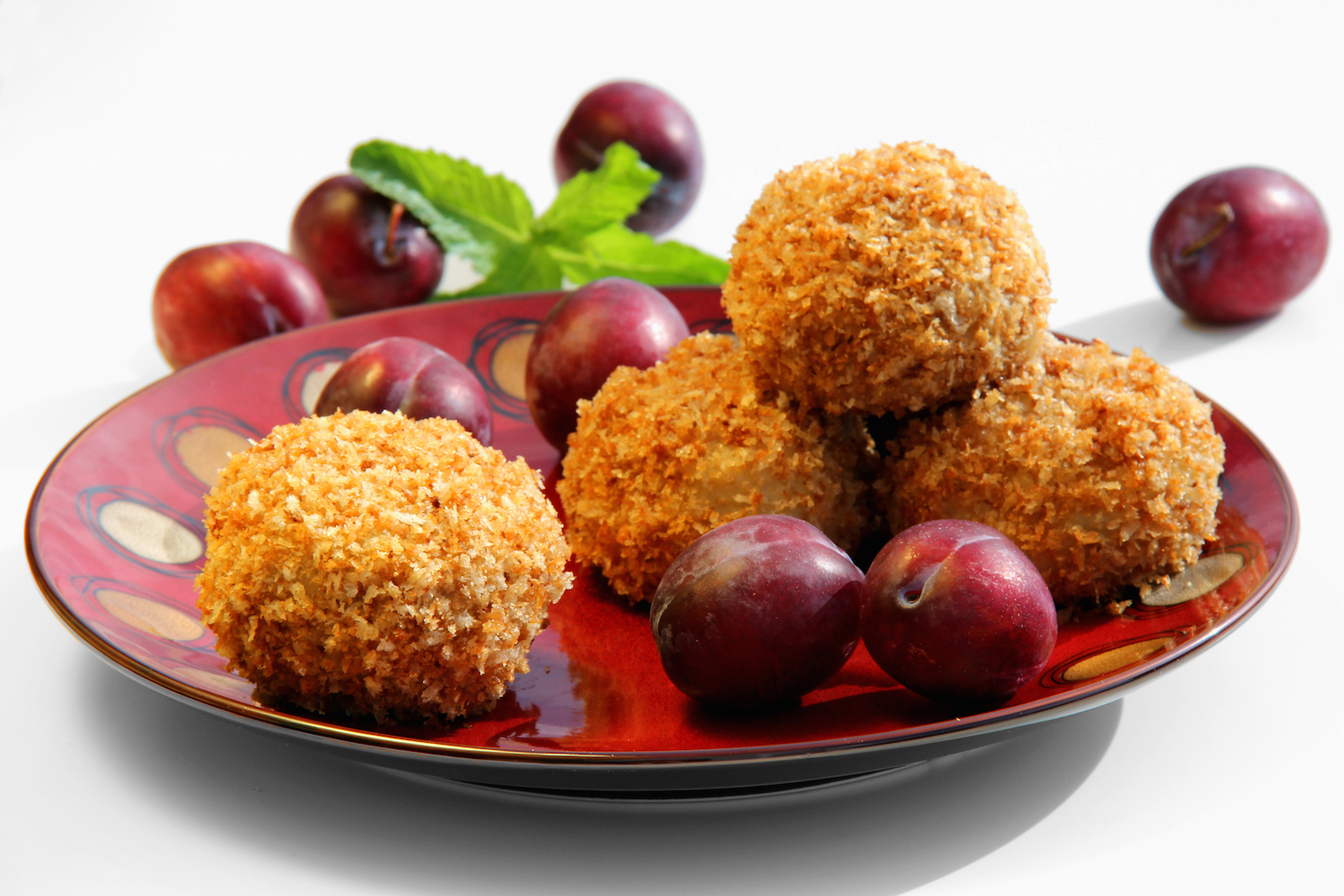 Artsy Bites: Romanian Dumplings with Plums | Galuste cu Prune