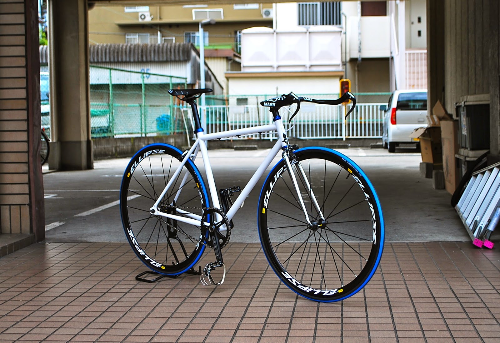 EThss: AFFINITY METROPOLITAN