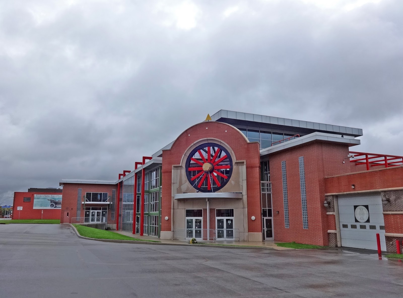 Jax Stumpes: Buffalo Transportation Pierce-Arrow Museum (10/8/2016)