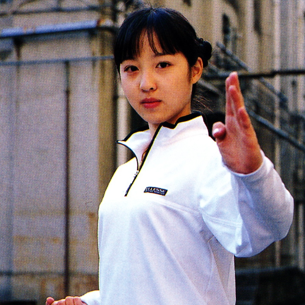 Takeuchi Mio | Sae Taiga | GaoWhite | Hyakujuu Sentai Gaoranger