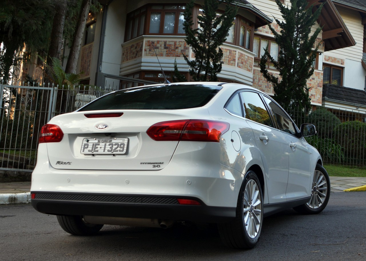 Novo Focus Fastback 2016 - Preços e Versões | CanalAutomotivos - Canal ...
