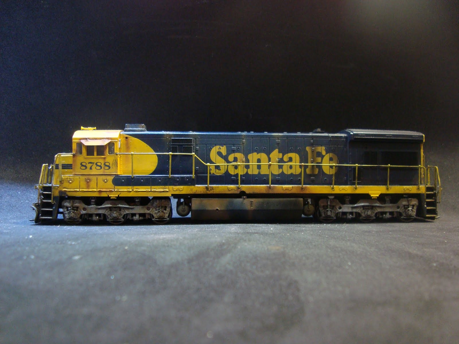 SFTRENS Ferromodelismo HO DCC: Locomotiva GE U36C ATSF BLUEBONNET Altas ...