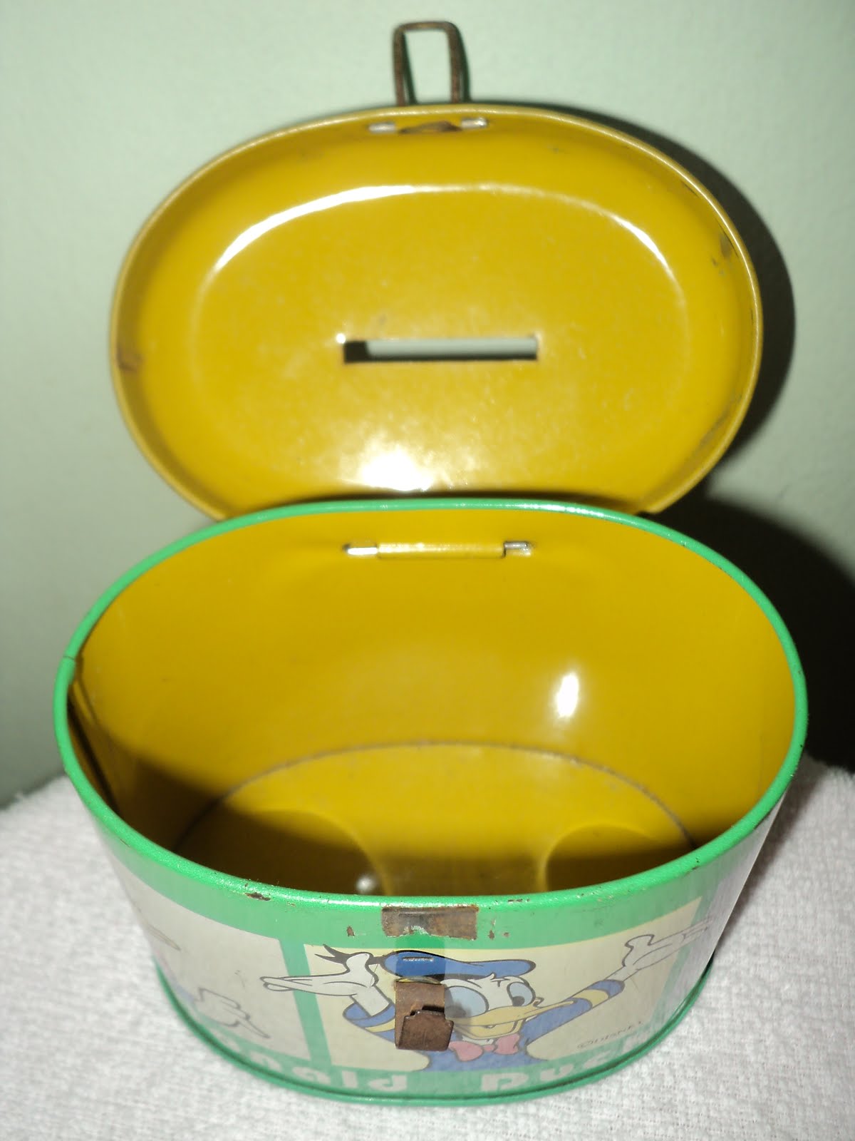 KOLEKSI PAK MAT TAHIR BARANGAN OLD SKOOL: Donald Duck tabung duit...