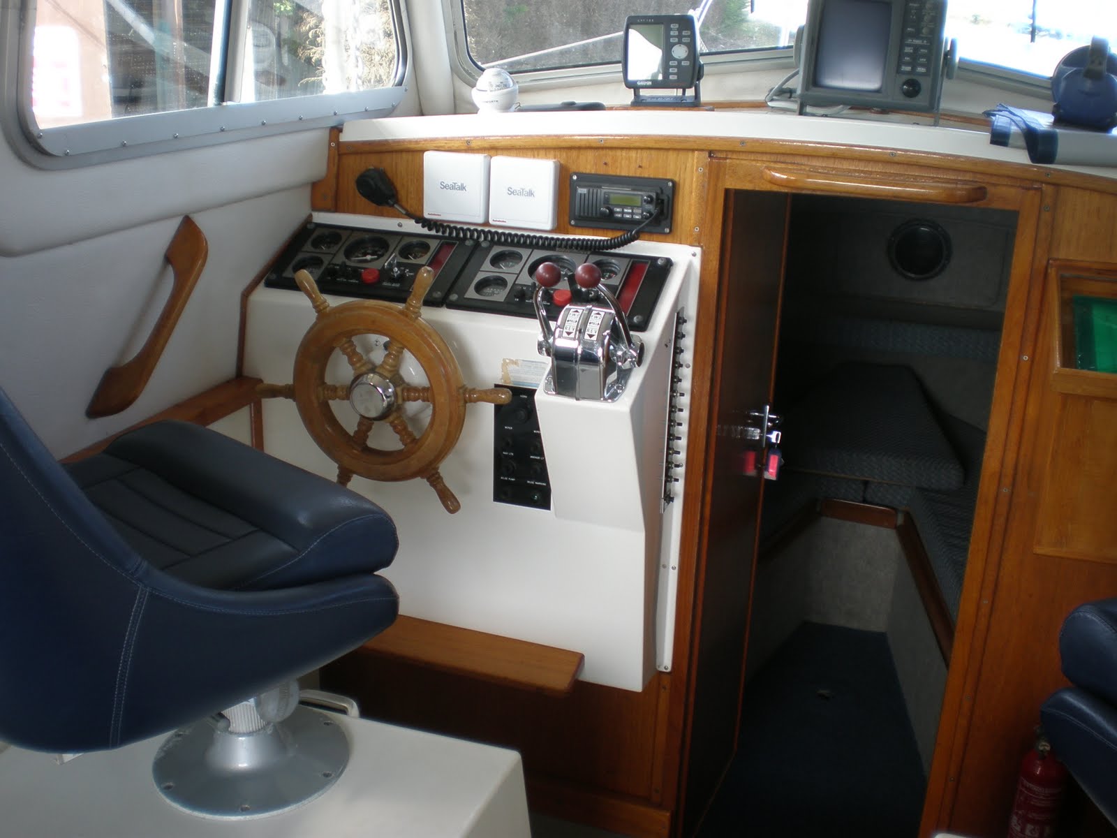 UK Marine Surveyor based in Preveza Greece.: Seaward 23 Motor Cruiser