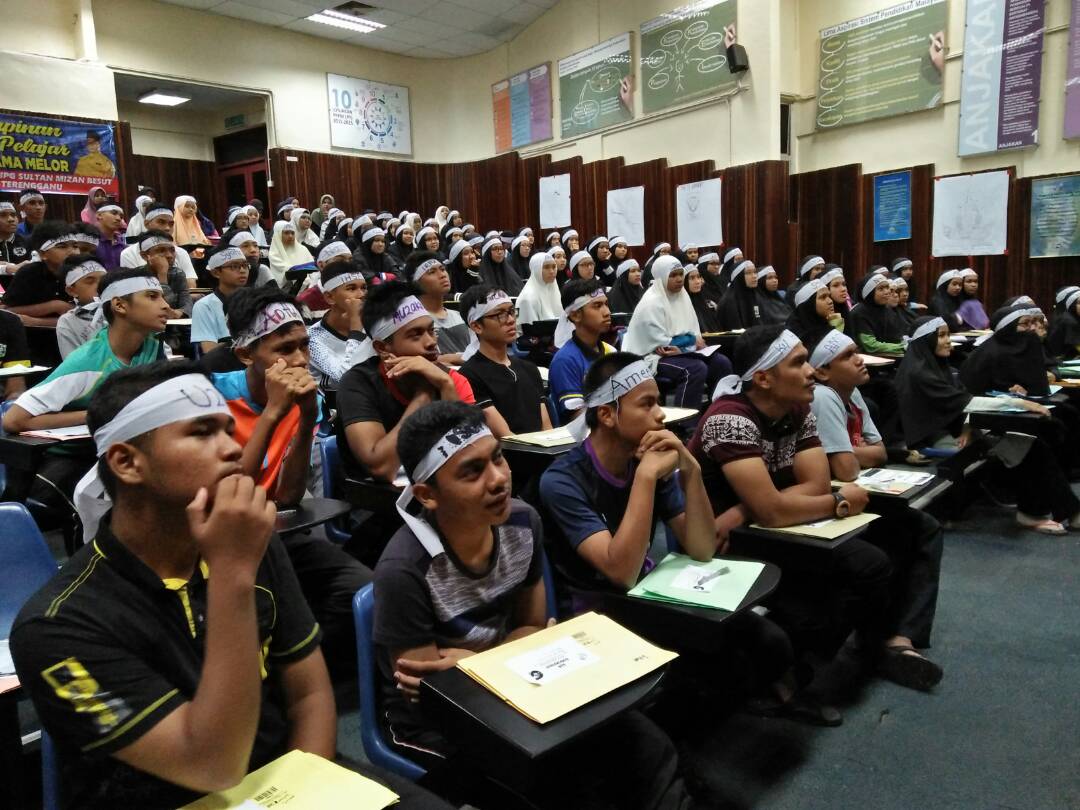 SMK AGAMA MELOR: Kem Kepimpinan SMKA Melor