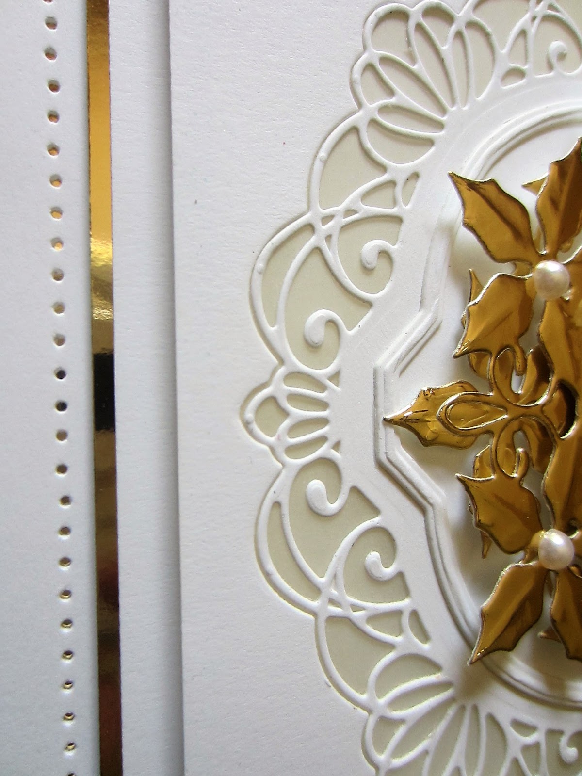 PartiCraft (Participate In Craft): Elegant Gold Card