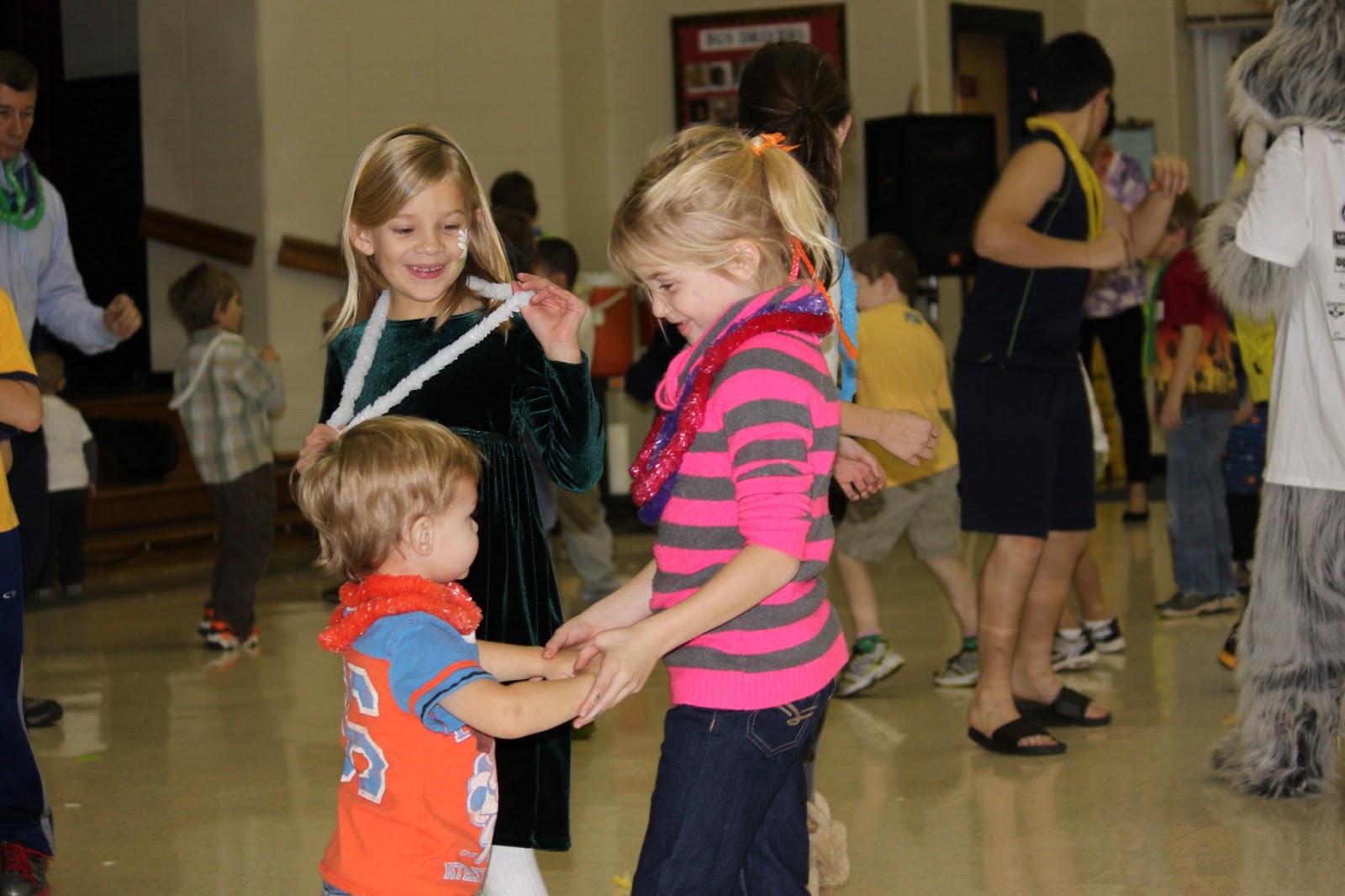 Love, The Baileys: Lilah's First School Dance