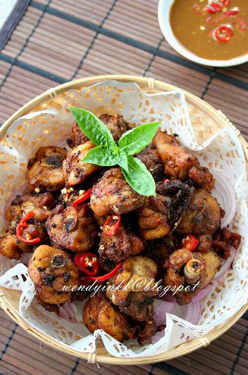 Table for 2.... or more: Inche Kabin (Nonya Fried Chicken) - Penang MFF #3