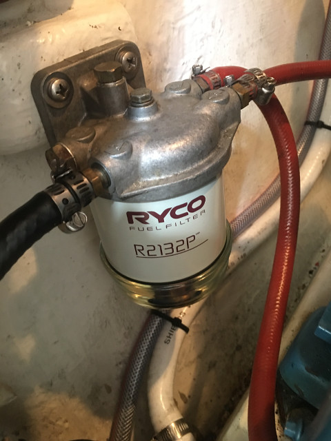 Cat Play: Change External (CAV) Fuel Filter Element