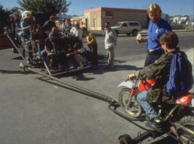35 Amazing Behind the Scenes Photos From the Making of “Terminator 2 ...