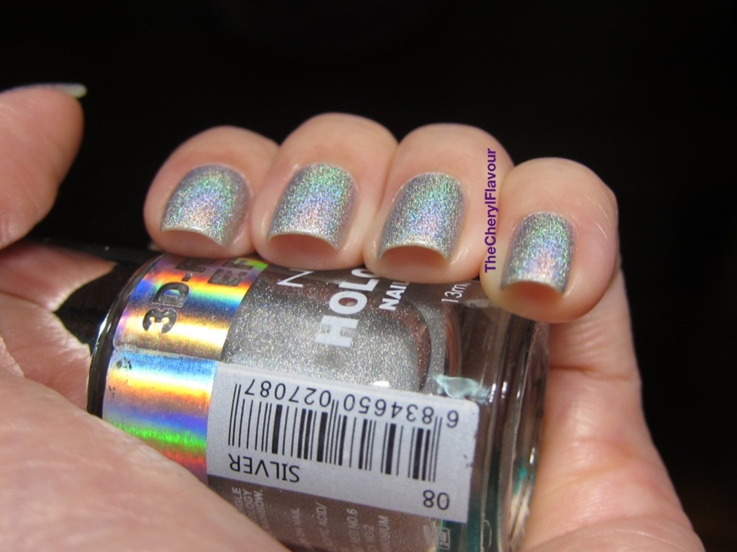 The Cheryl Flavour: Swatch: Nabi Holographic Silver