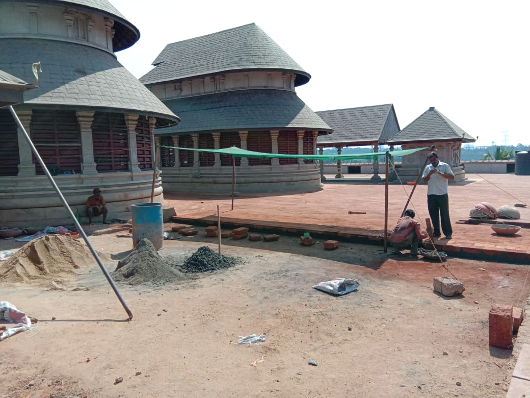 Sri Guru Parashakthi Mutt Marakada